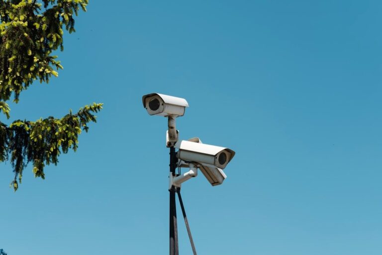 What is CCTV: Applications & How Do They Work - SWIS